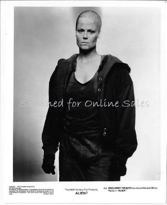 Alien 3 Sigourney Weaver Ripley Shaves Her Head 8x10 Photo - Etsy