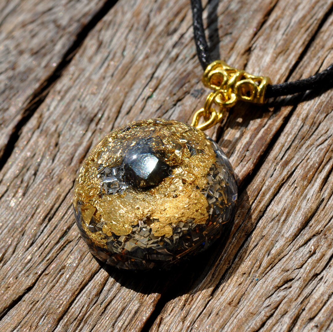 MAGNETITE Crystal Octahedron Orgonite® Orgone Necklace, Pendant FREE ...