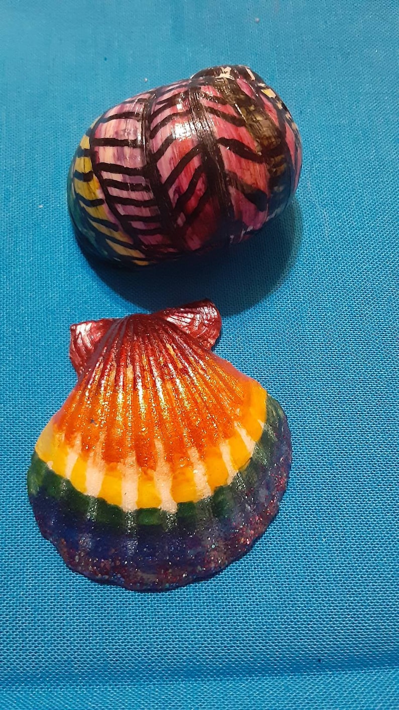 Hand Painted Seashells in Custom Color Theme Lots Hand Painted Shells ...