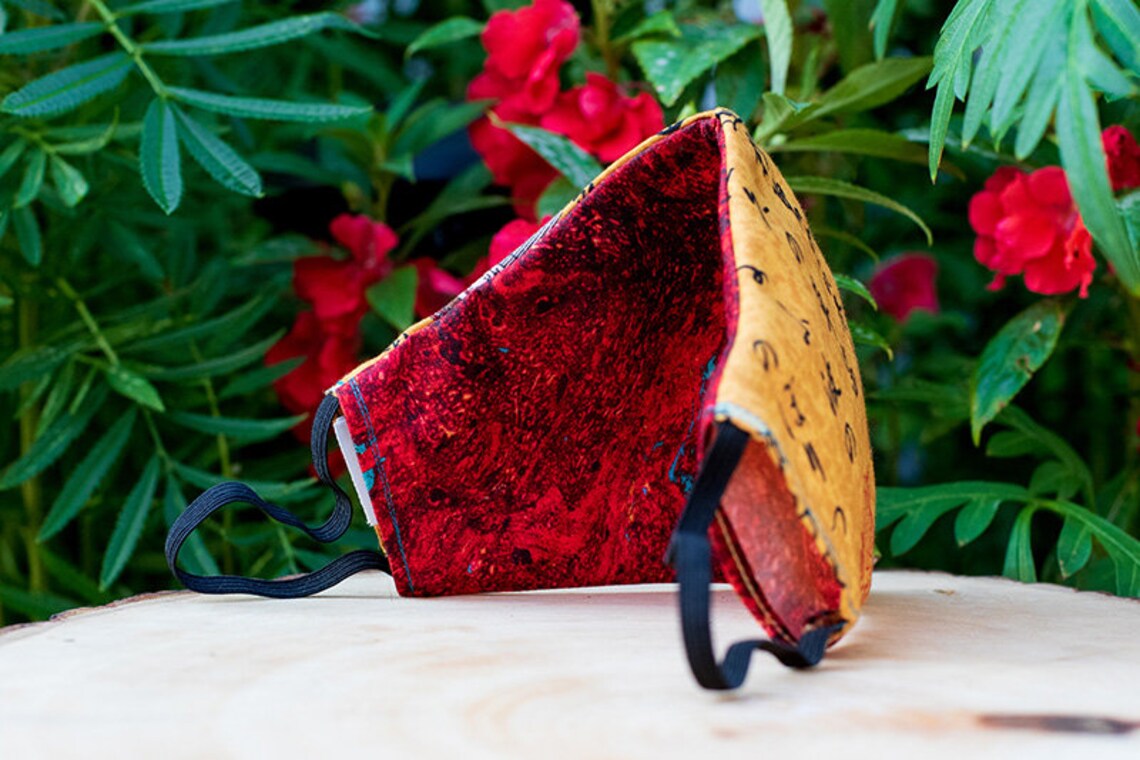 Red Oriental Geisha Face Mask - Geisha Mask - Aesthetic Face Mask ...