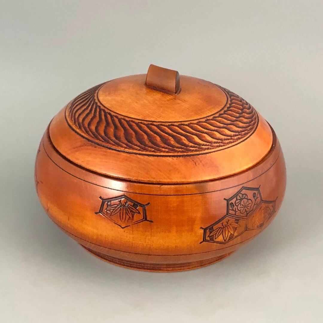 Large Round Wood Box With Lid Hexagon and Flower Etched Design - Etsy