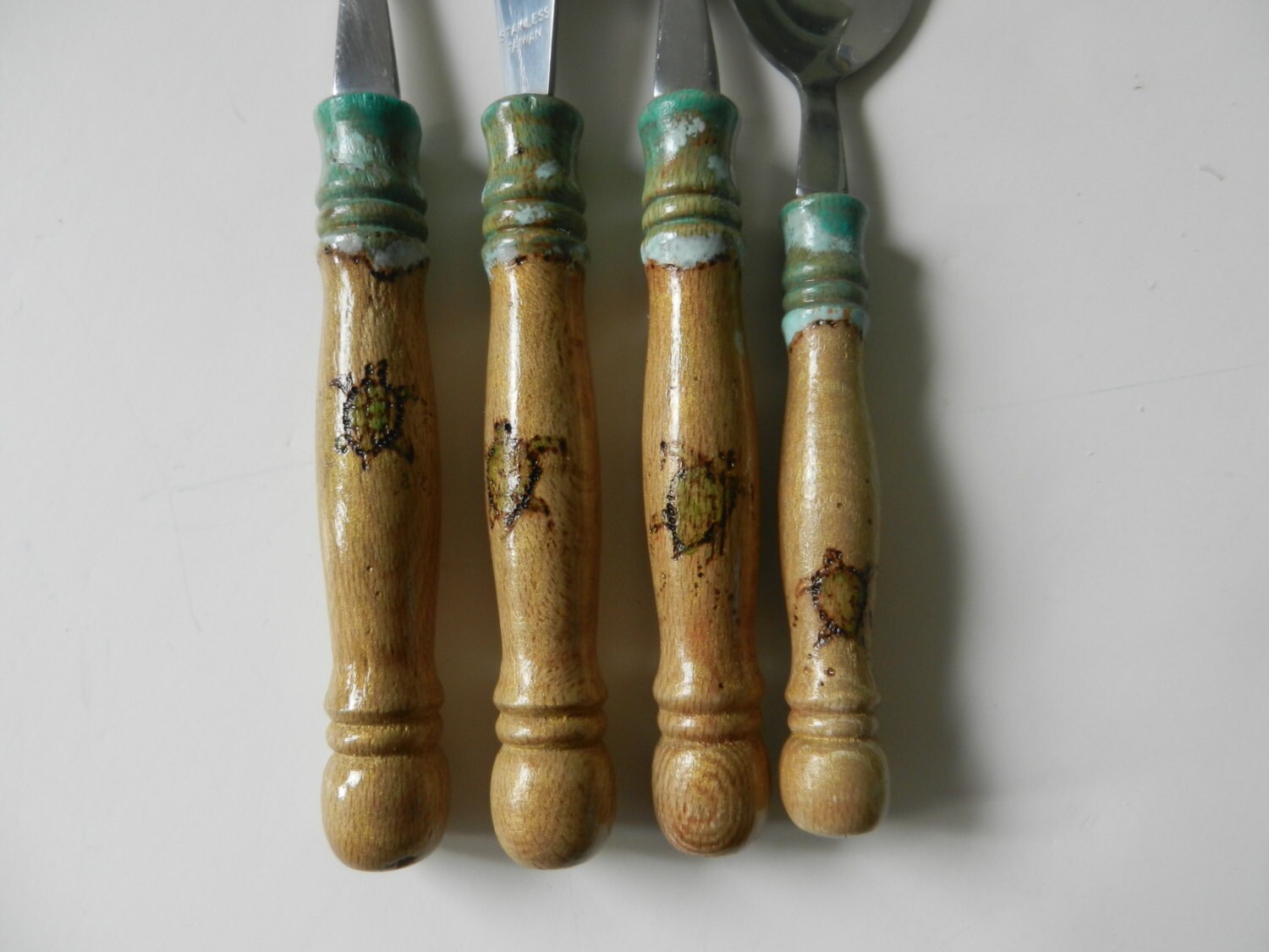Beach Sea Turtle Wood Silverware Art, Hand Painted Recycled Eco ...