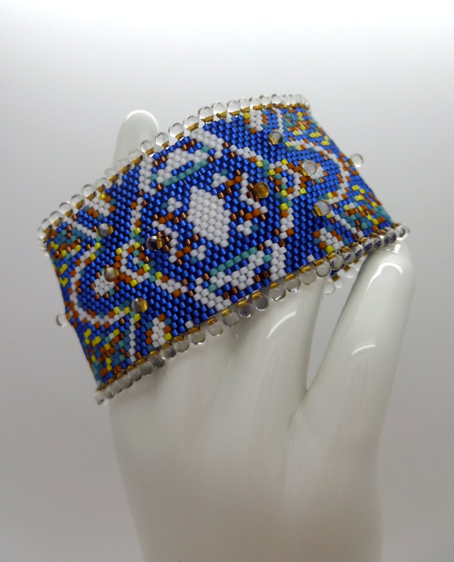 Beading PATTERN. Odd Count Peyote Pattern. "mandala 2 Blue" Peyote ...