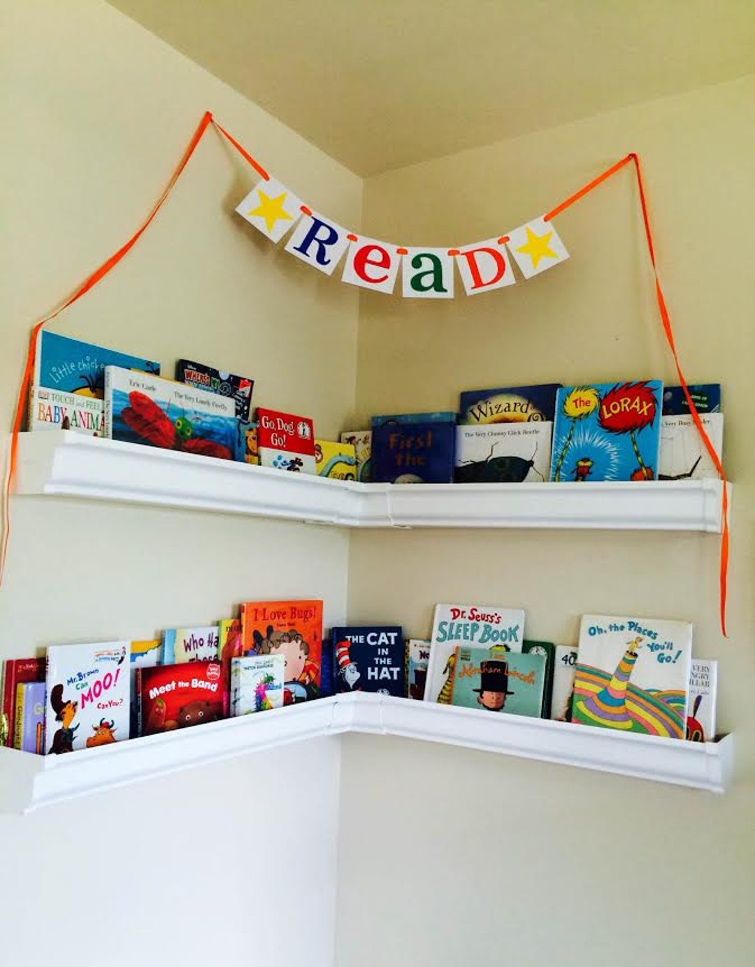 Teacher Gift / Read Sign / Garland / Classroom Decor / Back to School ...