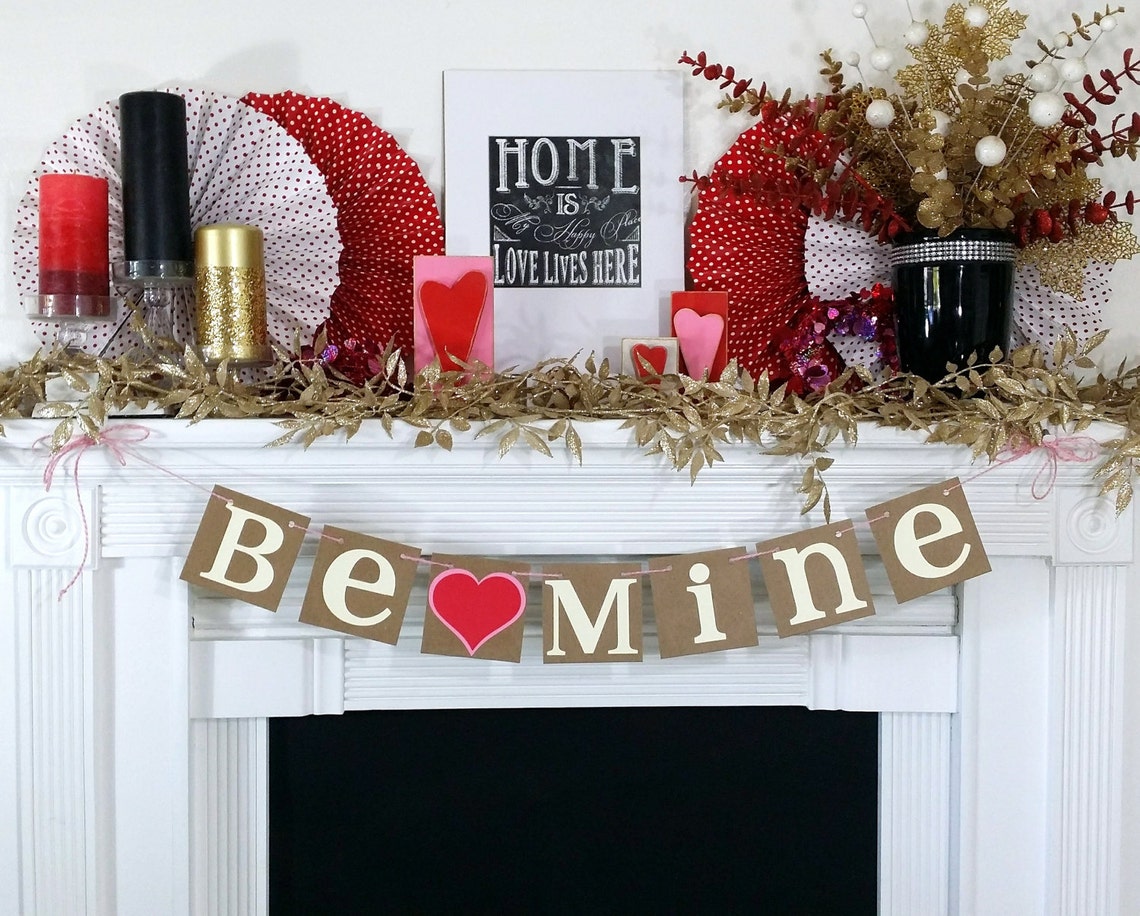 Valentine's Decoration Banner / BE MINE decor / Valentine | Etsy