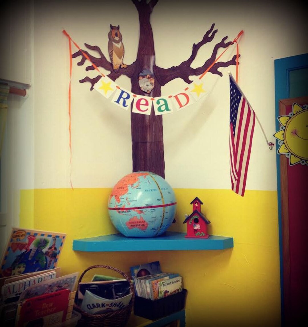 Teacher Gift / Read Sign / Garland / Classroom Decor / Back to School ...