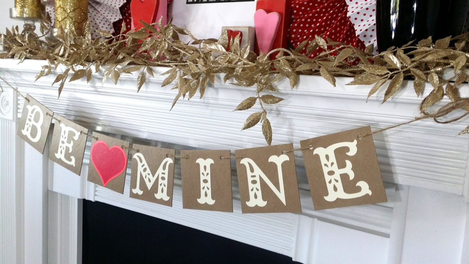 Valentine's Decoration Banner / BE MINE Decor / Valentine | Etsy