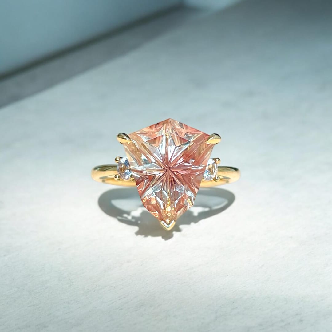 14k Solid Gold Fantasy Cut Shield Shaped Oregon Sunstone and White ...