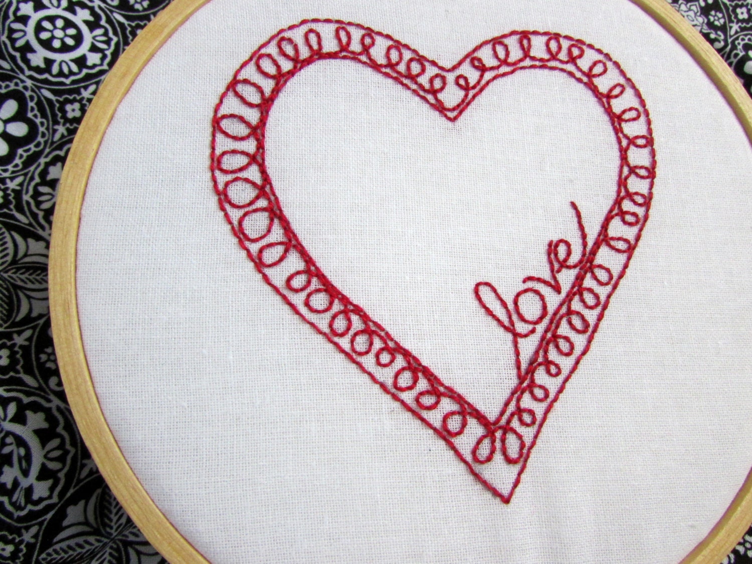 Hand Embroidery Pattern // Love - Etsy