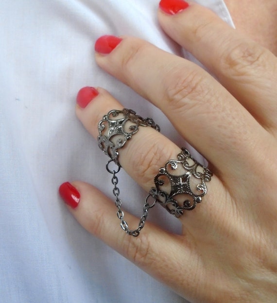 Gunmetal black slave ring Statement ring black filigree adjustable rings Goth ring Gothic ring Filigree ring Black chain rings
