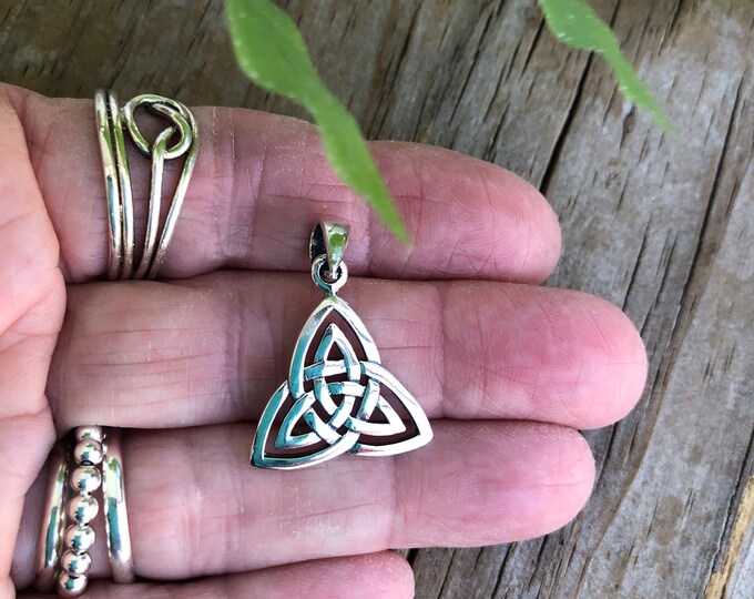 Silver Triquetra Double Celtic Knot Pendant, 925 Sterling Trinity Knot ...