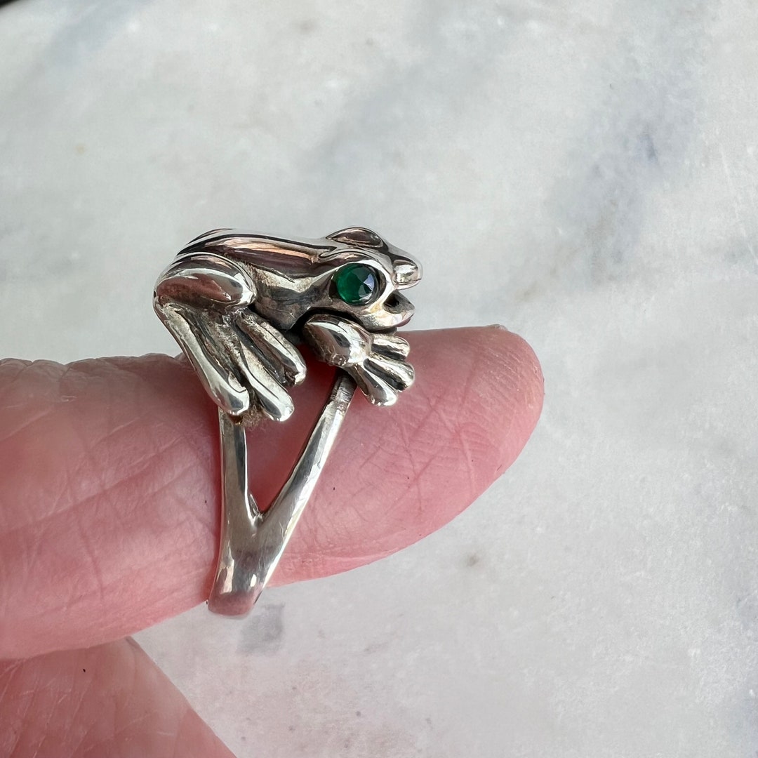 Silver Frog Ring, Hand Crafted 925 Sterling Green Eyed Frog Vintage ...