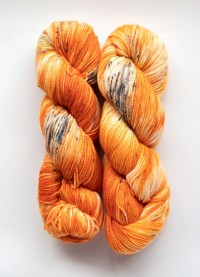 Hand Dyed Sparkle Yarn Variegated Hand Dyed Yarn in Orange - Etsy España