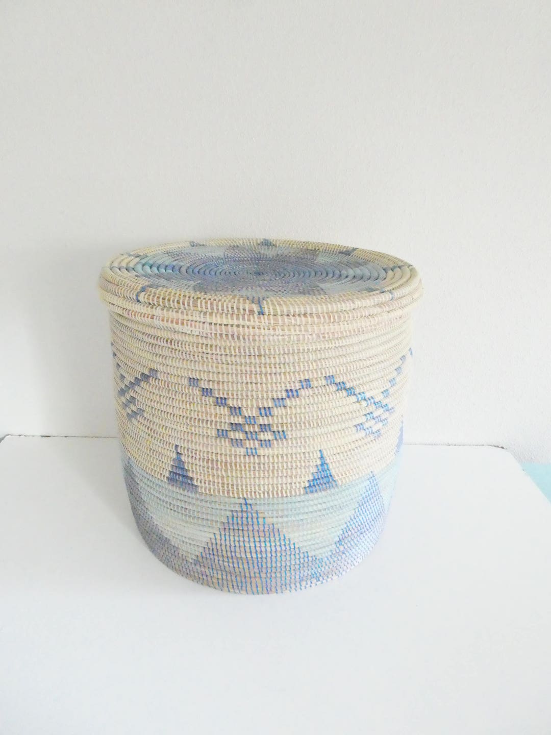 Very Exclusive Basket, Eclectic Laundry Hamper, Ivory and Blue,xxl Size ...