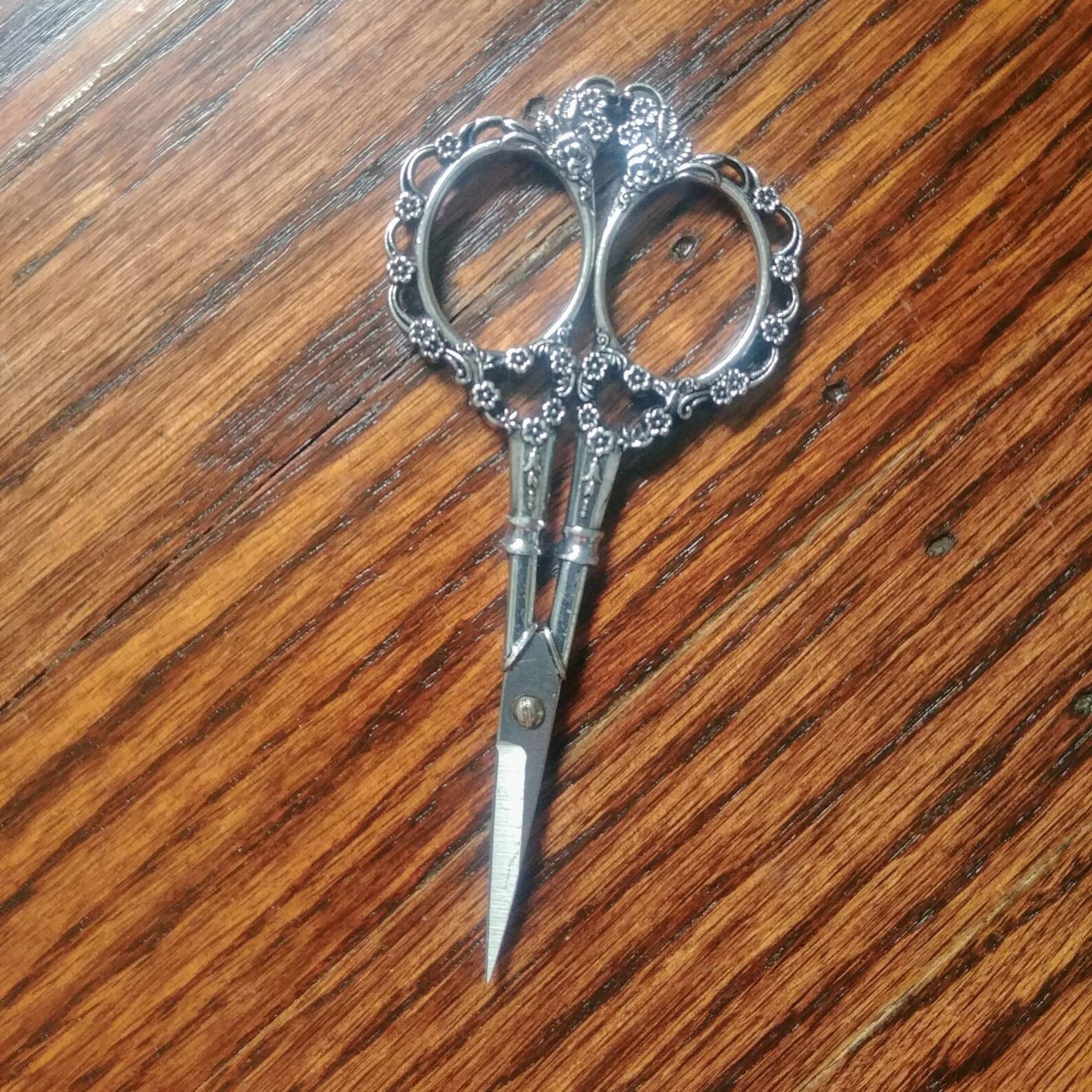 Cross Stitch and Embroidery Scissors Antique Victorian Gold | Etsy