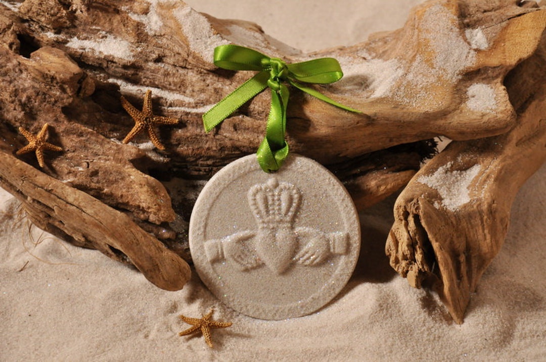 IRISH CLADDAGH Made With Sand Ornament - Etsy