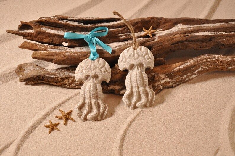 Jellyfish Sand Ornament - Etsy