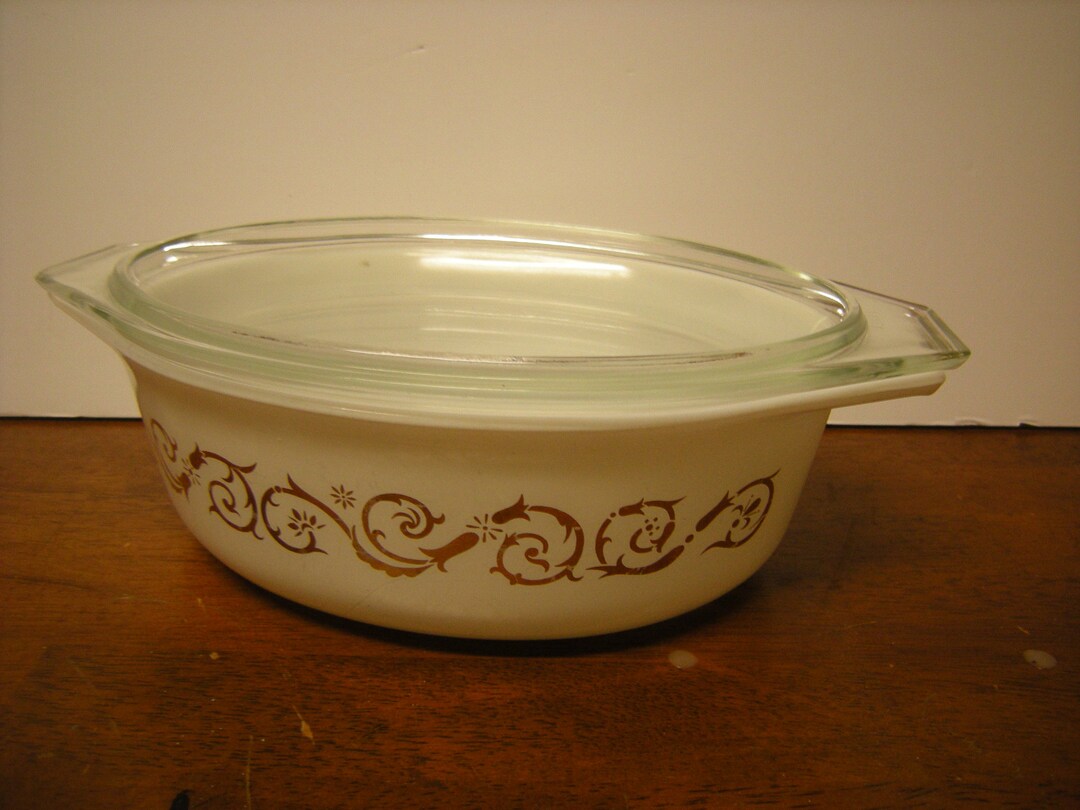 Vtge Pyrex Dish-empire Scroll-gold Filigre-1 1/4 Quart Dish-covered ...