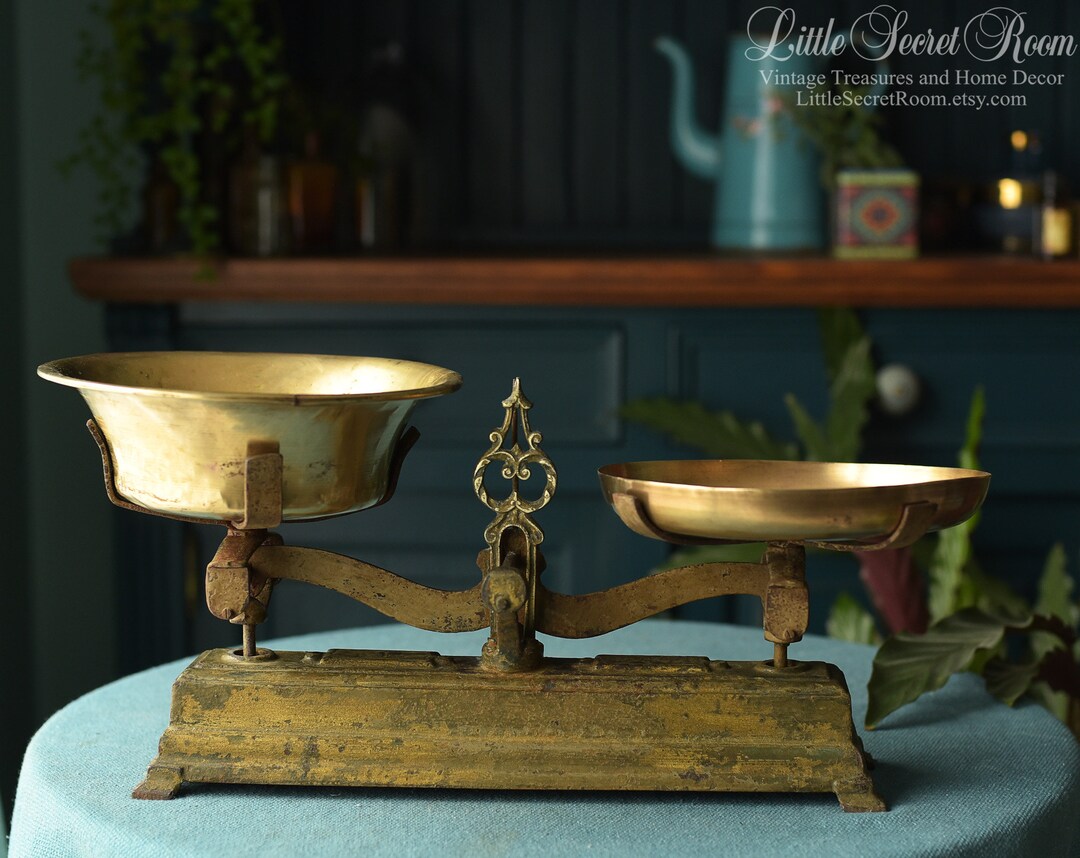 Vintage French Scales Cast Iron and Brass Plates 5 Kg Weighing Scale ...