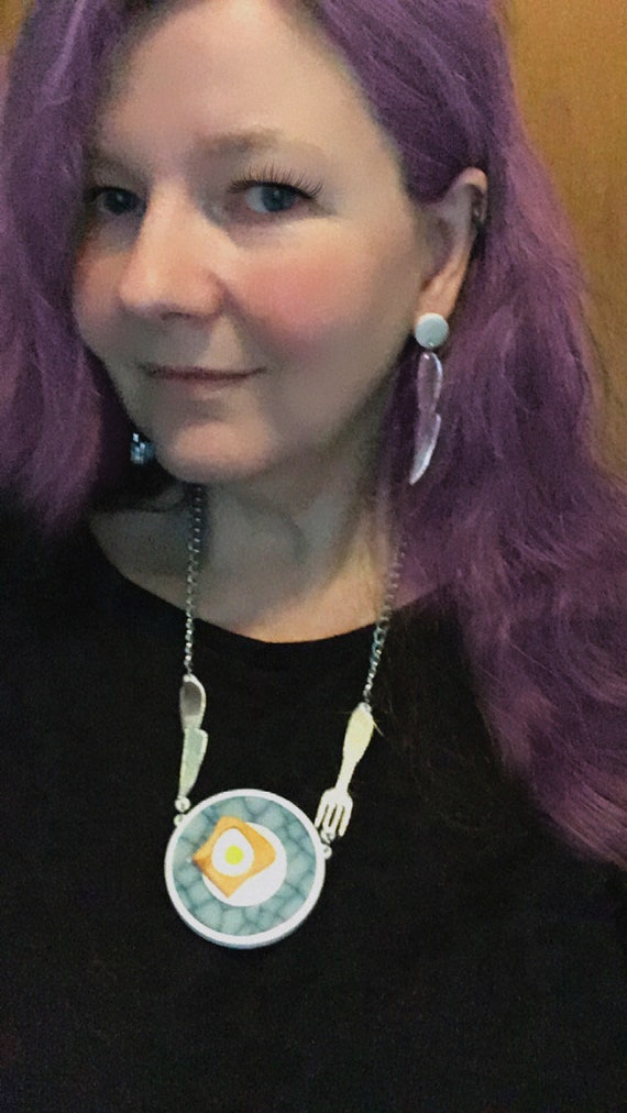 Rebecca Ruff's Instagram, Twitter & Facebook on IDCrawl