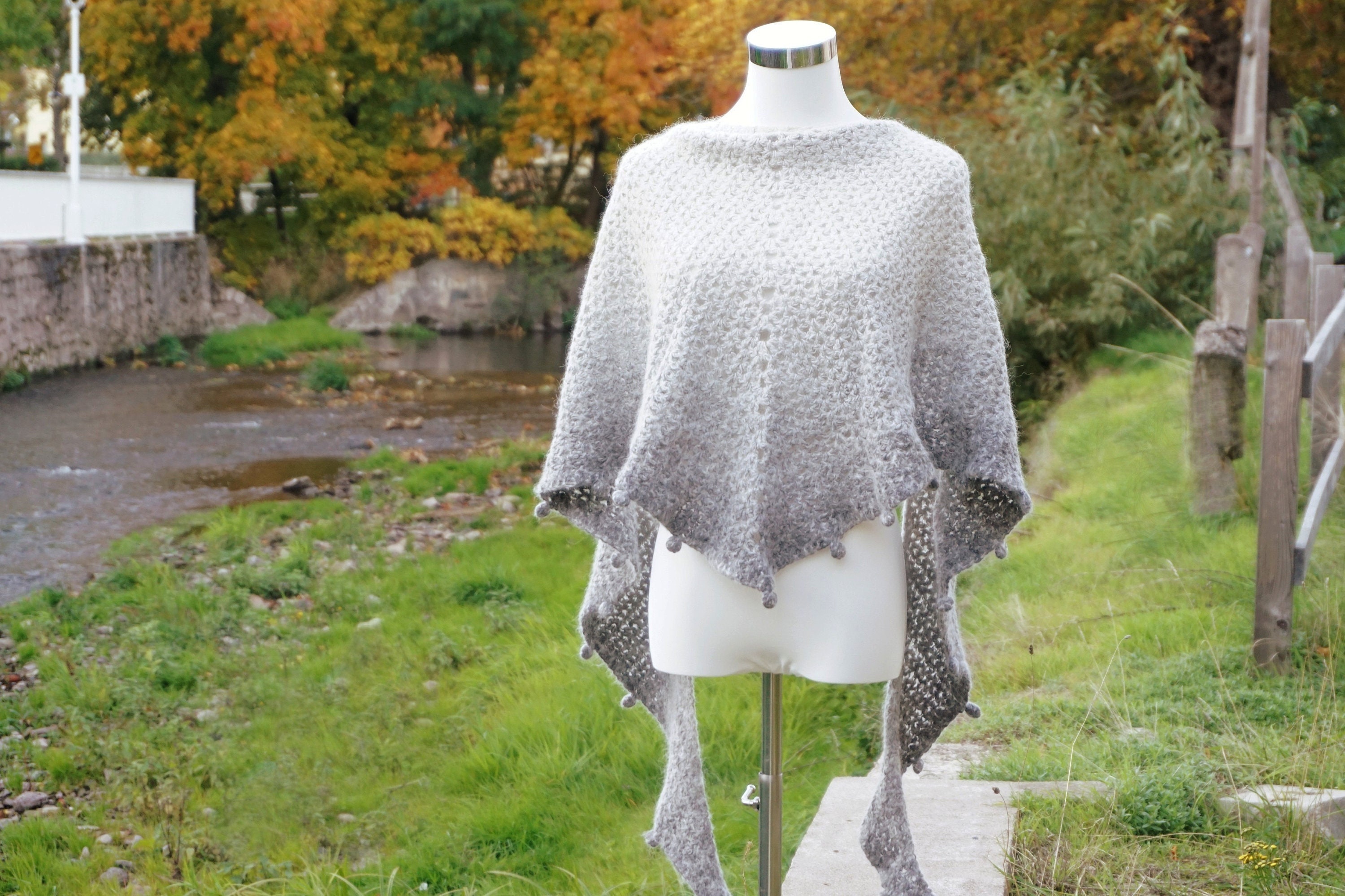 Triangle Shawl Lace Crochet Pattern - Instant Download - Symmetrical ...
