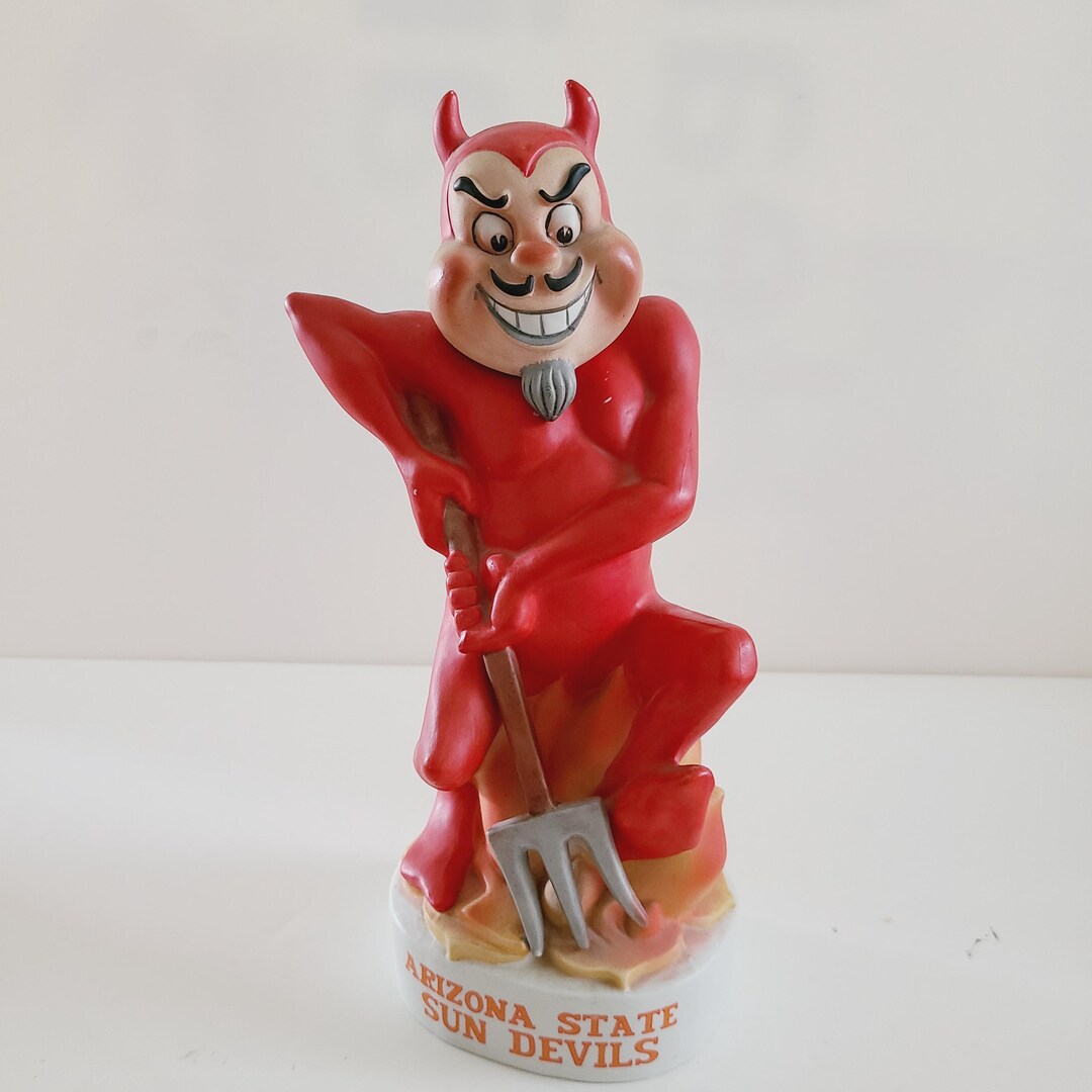 Vintage Circa 1971 Porcelain Mccormick Whiskey Decanter Features the ...