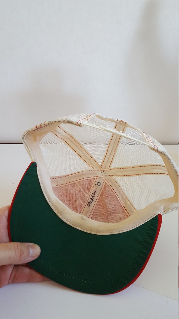 Vintage circa 1970's flat brim mesh back trucker cap … - Gem