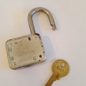 Vintage Master Lock No.77 Padlock, Includes Key Nice Condition. Lion ...