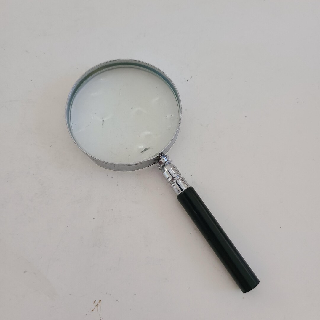 Vintage Small Magnifying Glass: 2" Glass Made in Japan (chipped) - Etsy