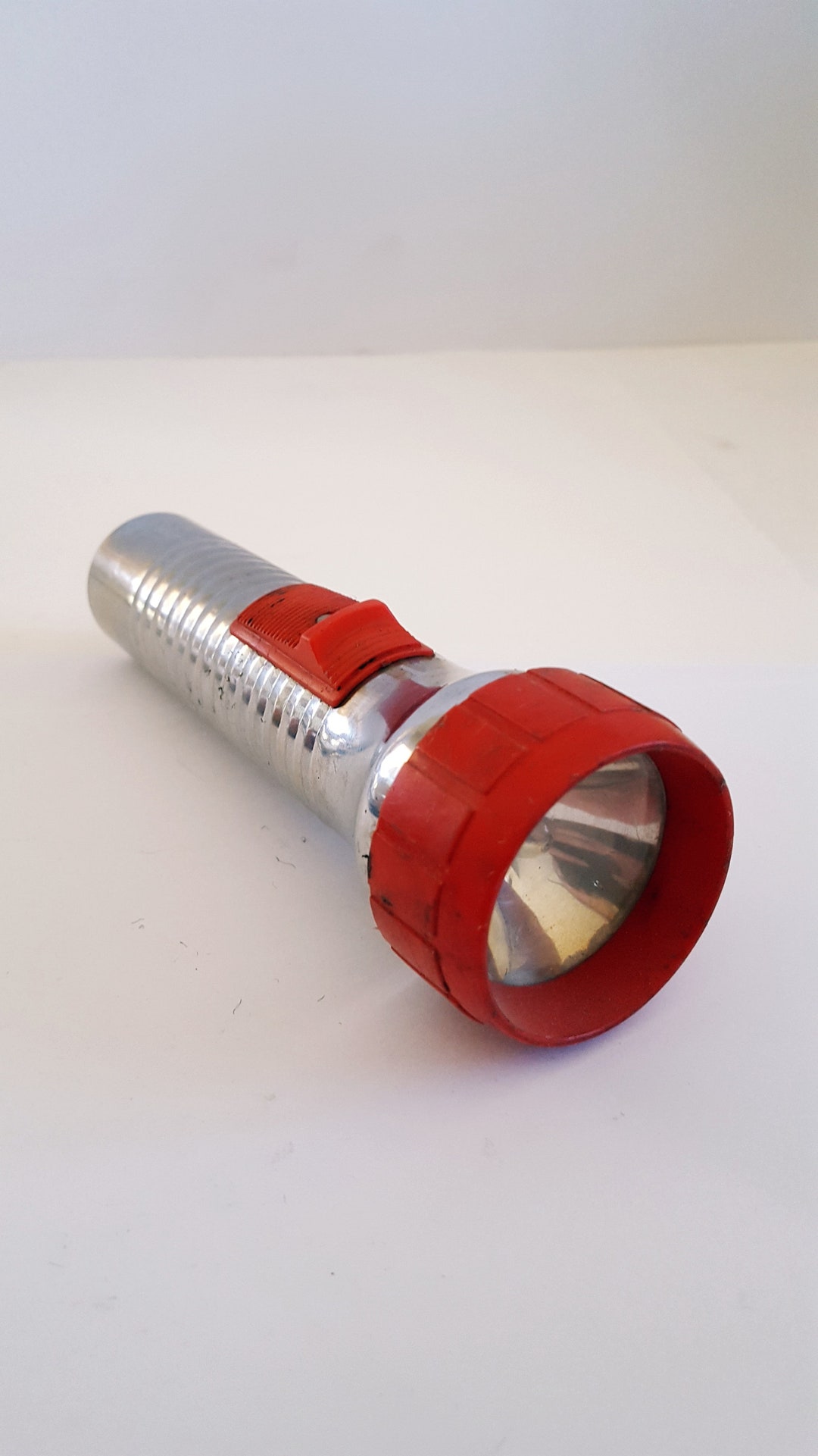 Vintage Circa 1960's Unmarked D Cell Flashlight With Red Safety Head ...