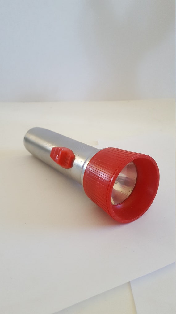 Vintage Circa 1960's Ray-o-vac Flashlight Front Loader 2 - Etsy