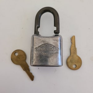 Vintage Late 1940's Illinois Lock Co. Padlock, Two Working Keys in ...