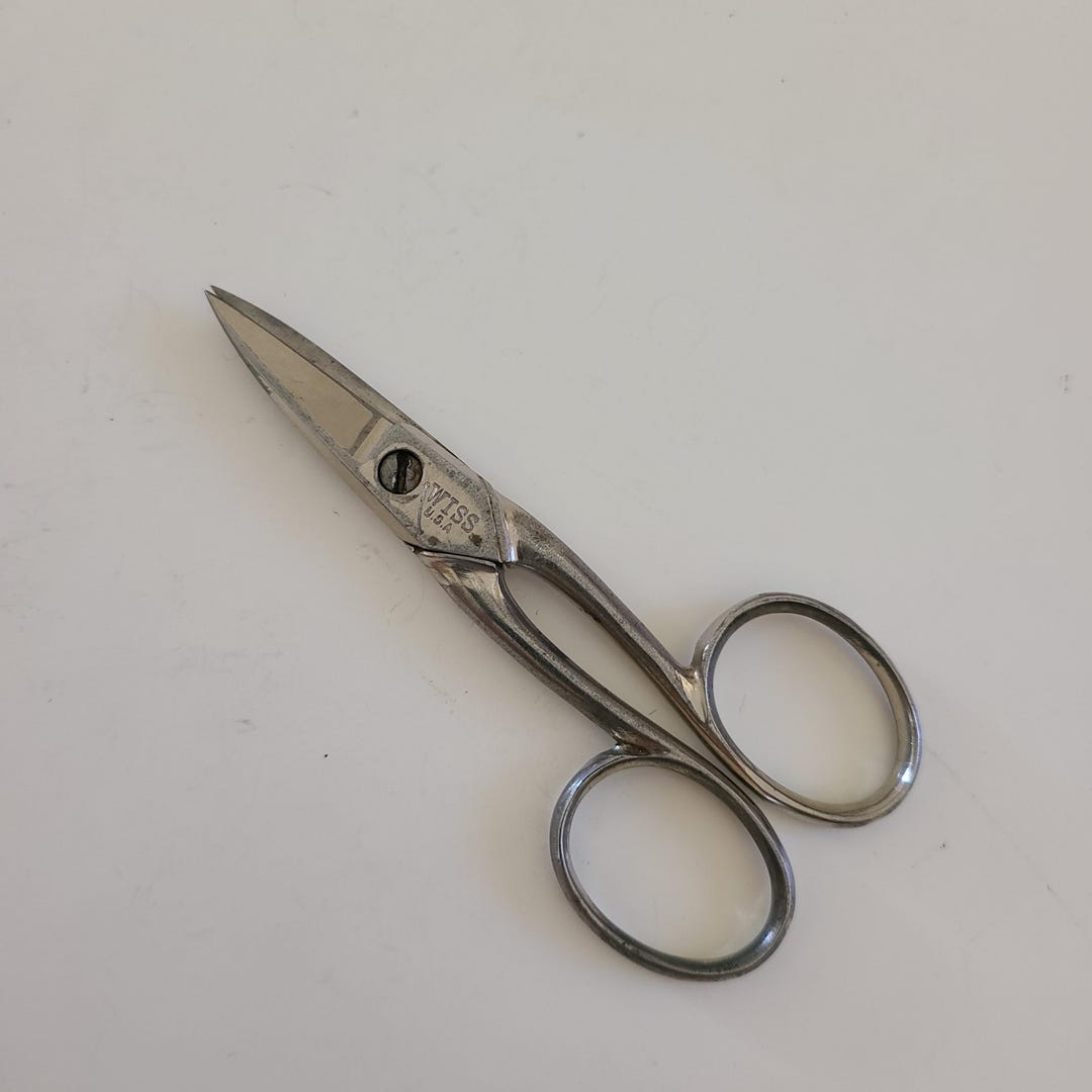 Vintage Circa 1960's Small Pair of Sewing Scissors by Wiss, Made in USA ...