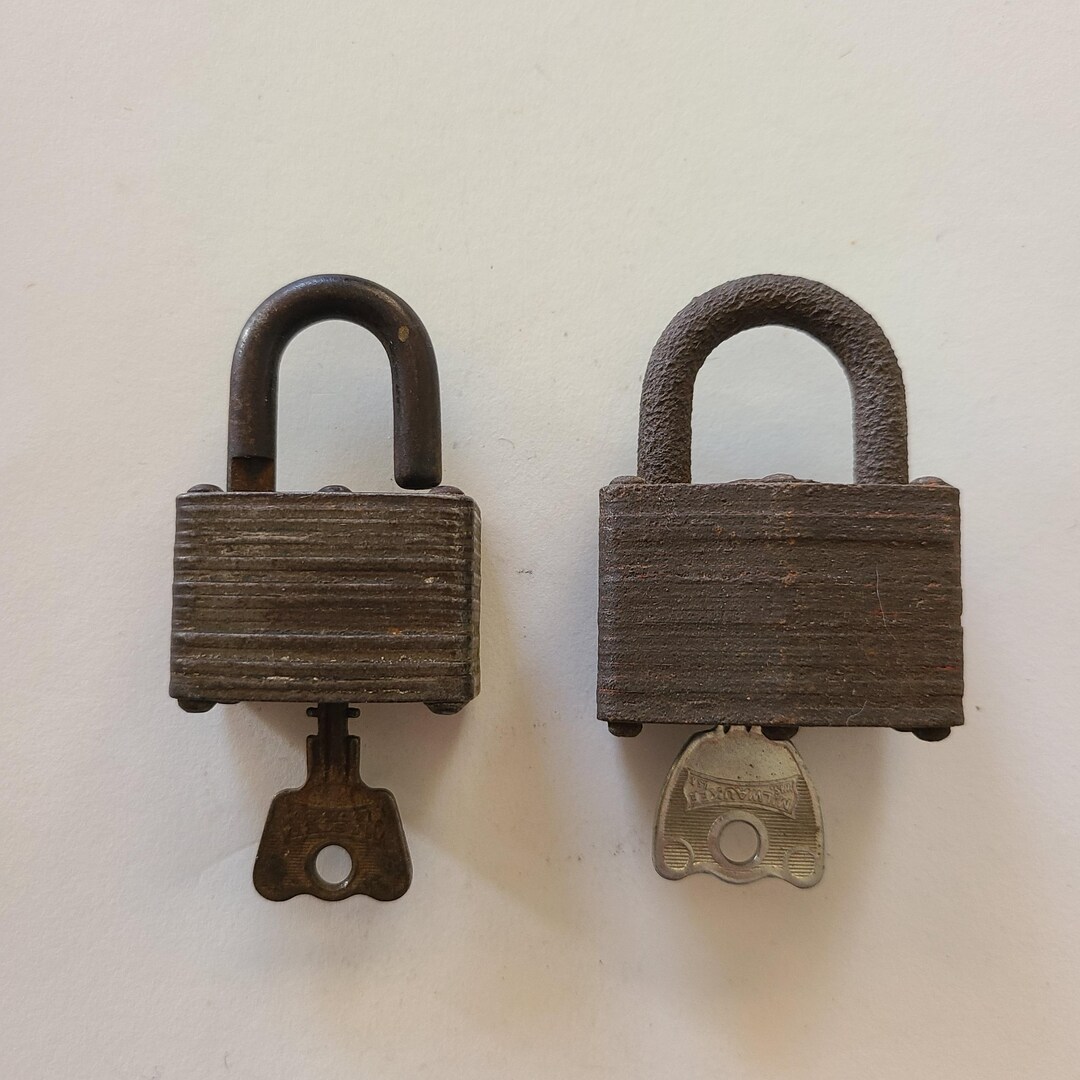 Vintage 1960s Master Lock Padlocks: Weathered Set Decoration - Etsy