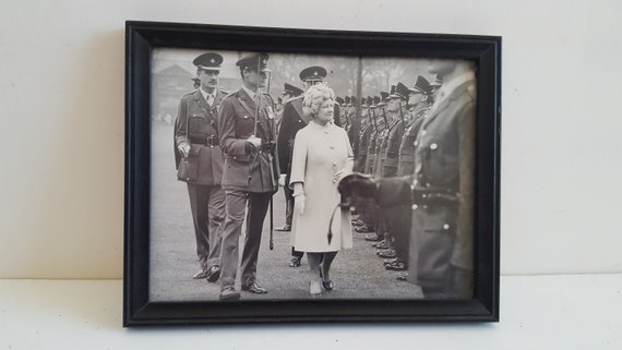 Vintage Framed Photo of Queen Elizabeth the Queen Mother | Etsy