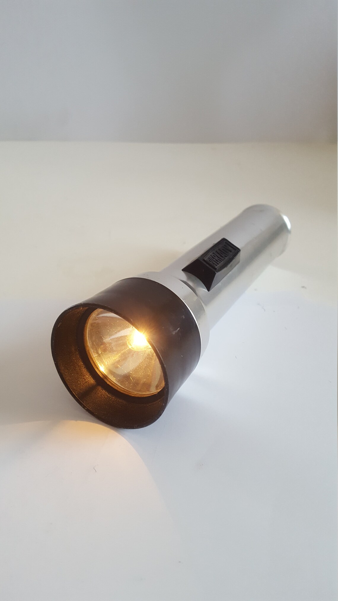 Vintage 1991 Eveready Aluminum Flashlight - Working Condition - Etsy