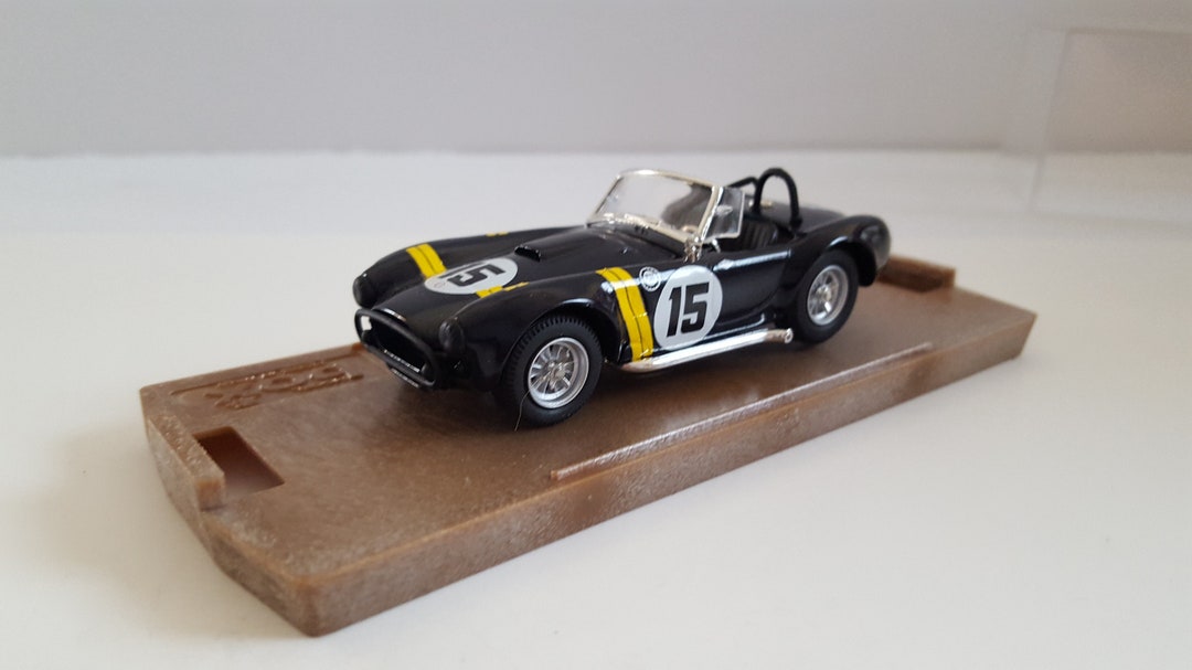 Vintage Box Model Diecast Scale Model Toy 1963 AC Cobra Dan Gurney ...