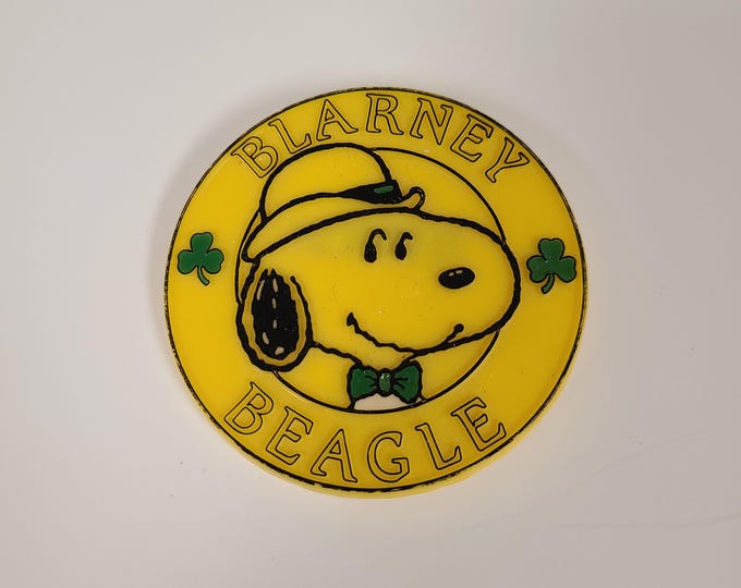 Vintage Circa 1990's Plastic Button Peanuts' Snoopy as "blarney Beagle ...