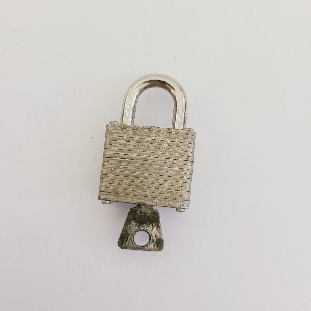 Vintage Master Lock No. 10 Brass Padlock With Key - Etsy