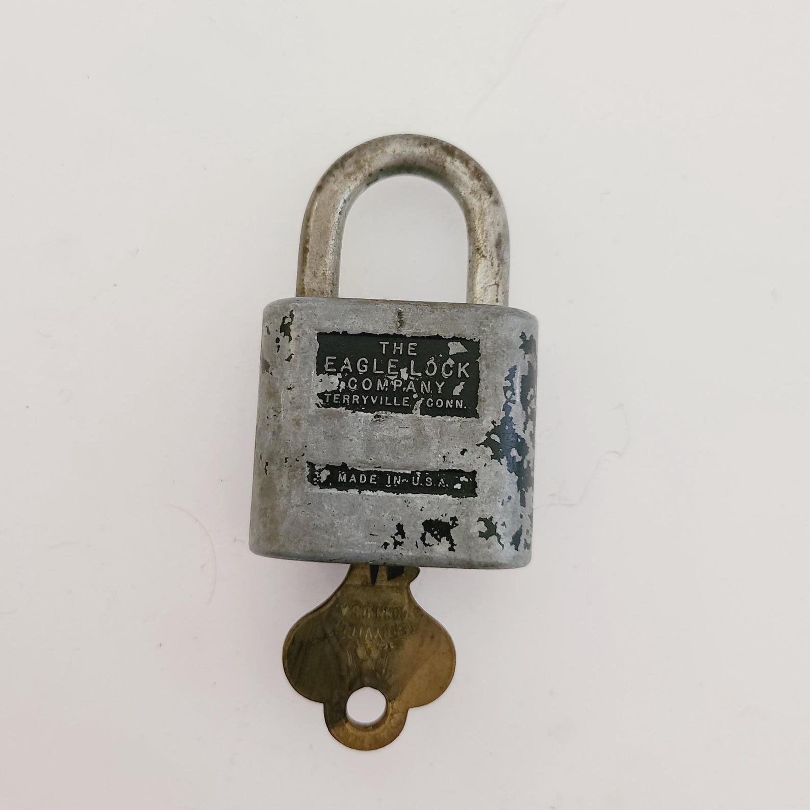 Vintage 1940s Eagle Lock Co. Padlock: Chippy Black Paint, With Key - Etsy