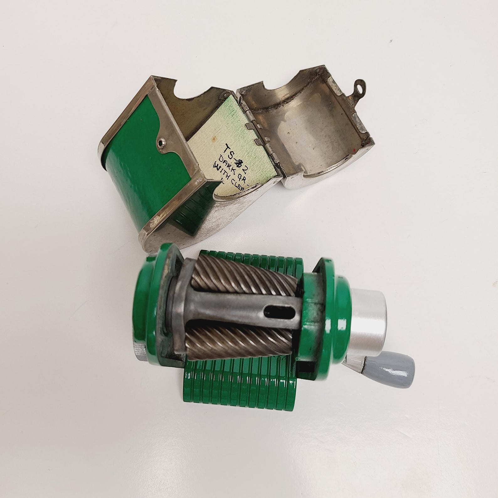 Vintage 1940s Dexter Pencil Sharpener: Restored/repainted APSCO Model B ...