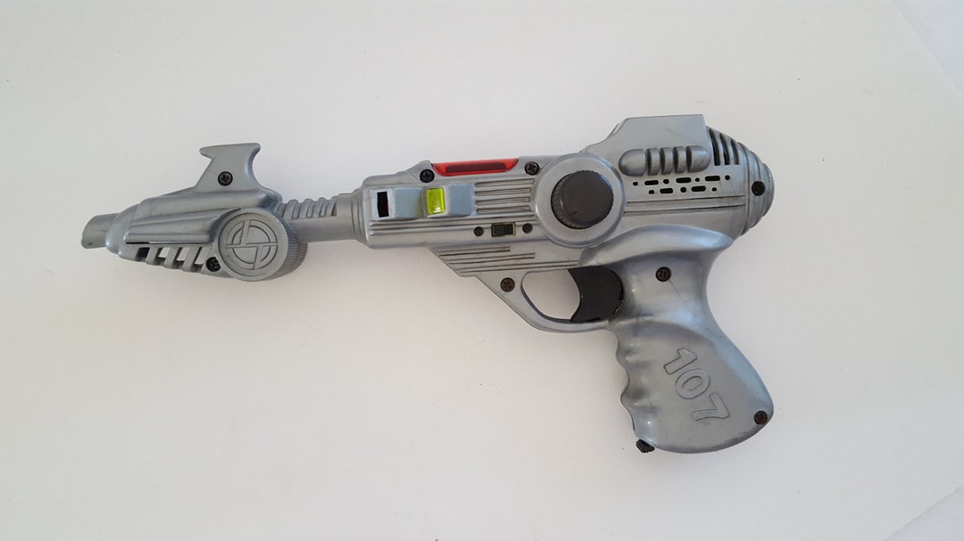 Vintage 1980's Plastic Toy Space Gun Blaster Laser Gun - Etsy