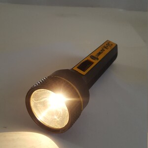 Vintage Circa 1990s Lumilite K2C Flashlight, Black and Yellow Plastic ...