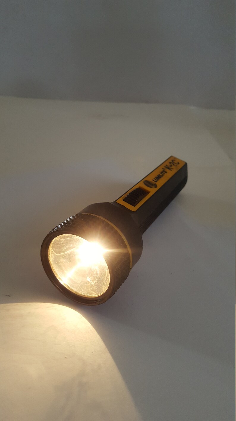 Vintage Circa 1990s Lumilite K2C Flashlight Black and Yellow - Etsy