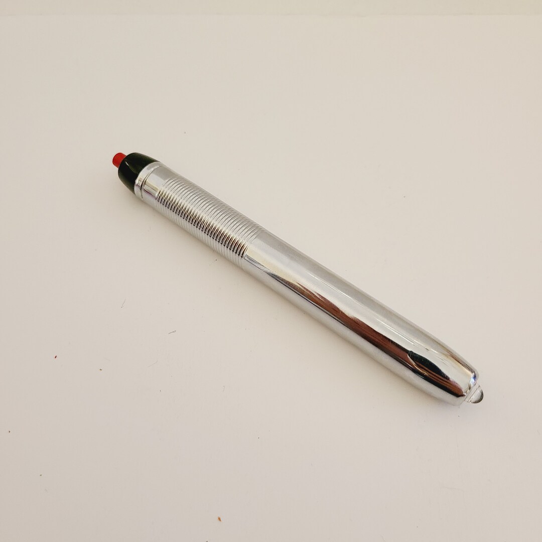 Vintage Eveready Chrome Penlight - 1988 Model 9215 - With Batteries - Etsy