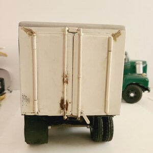 Vintage Circa 2000 Scale Model 1953/54 International Harvester RDFC-405 ...