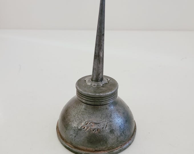Antique Circa 1920's Ford Motor Co Script Thumb Oil Can, Solder Repair ...