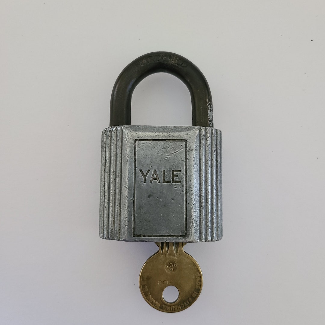 Vintage 1940s Yale Padlock: Heavy Duty Industrial Lock, Made in USA - Etsy
