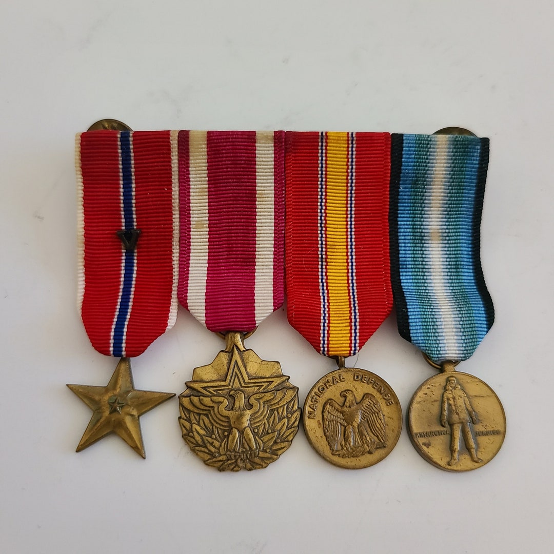 Vintage Circa 1980's Row of Miniature Medals From a Retired US Navy ...