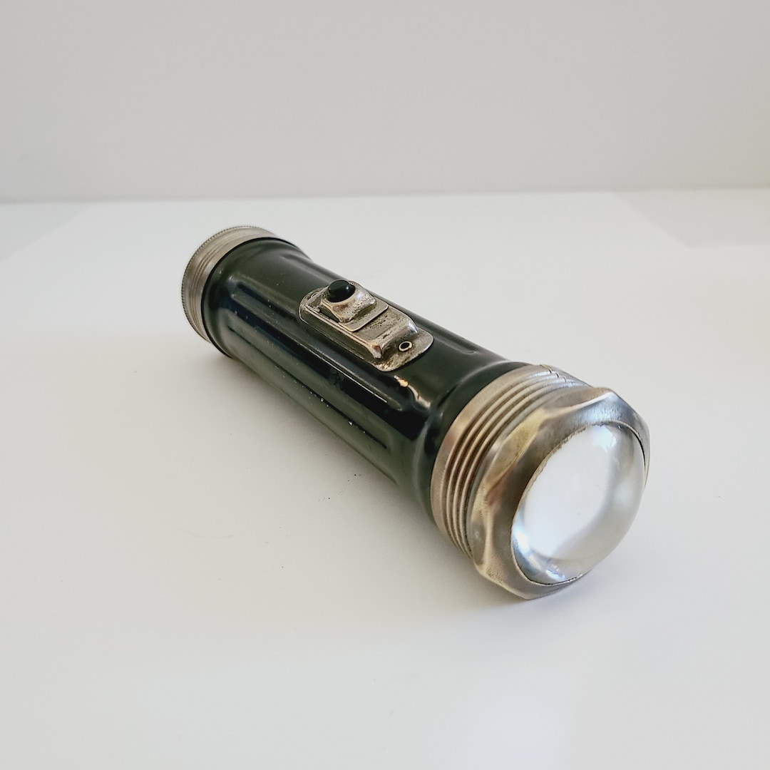 Vintage 1930s Burgess Flashlight: Standard Oil of Indiana, Working ...